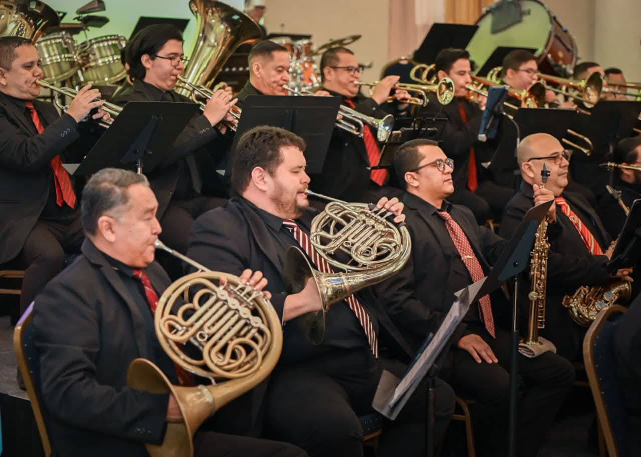 Banda de los Supremo Poderes | STVE Telebásica